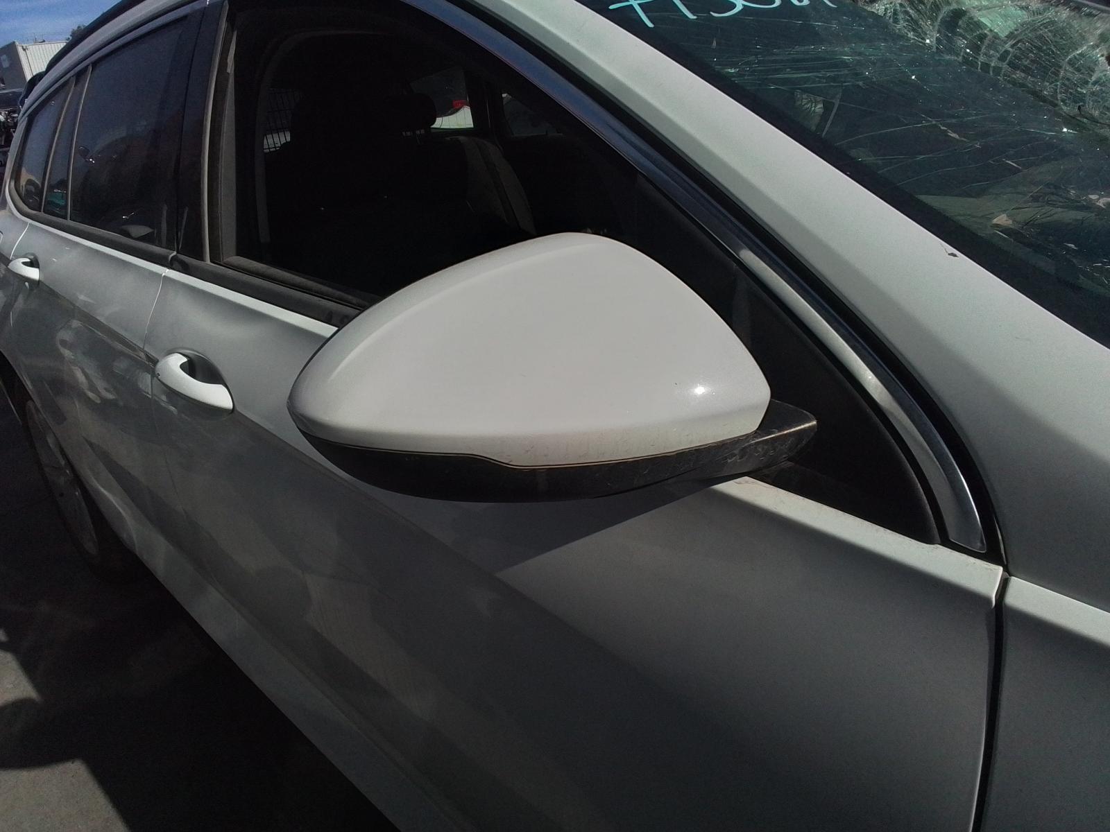Bonnet Hinge/Strut Commodore Holden 2020