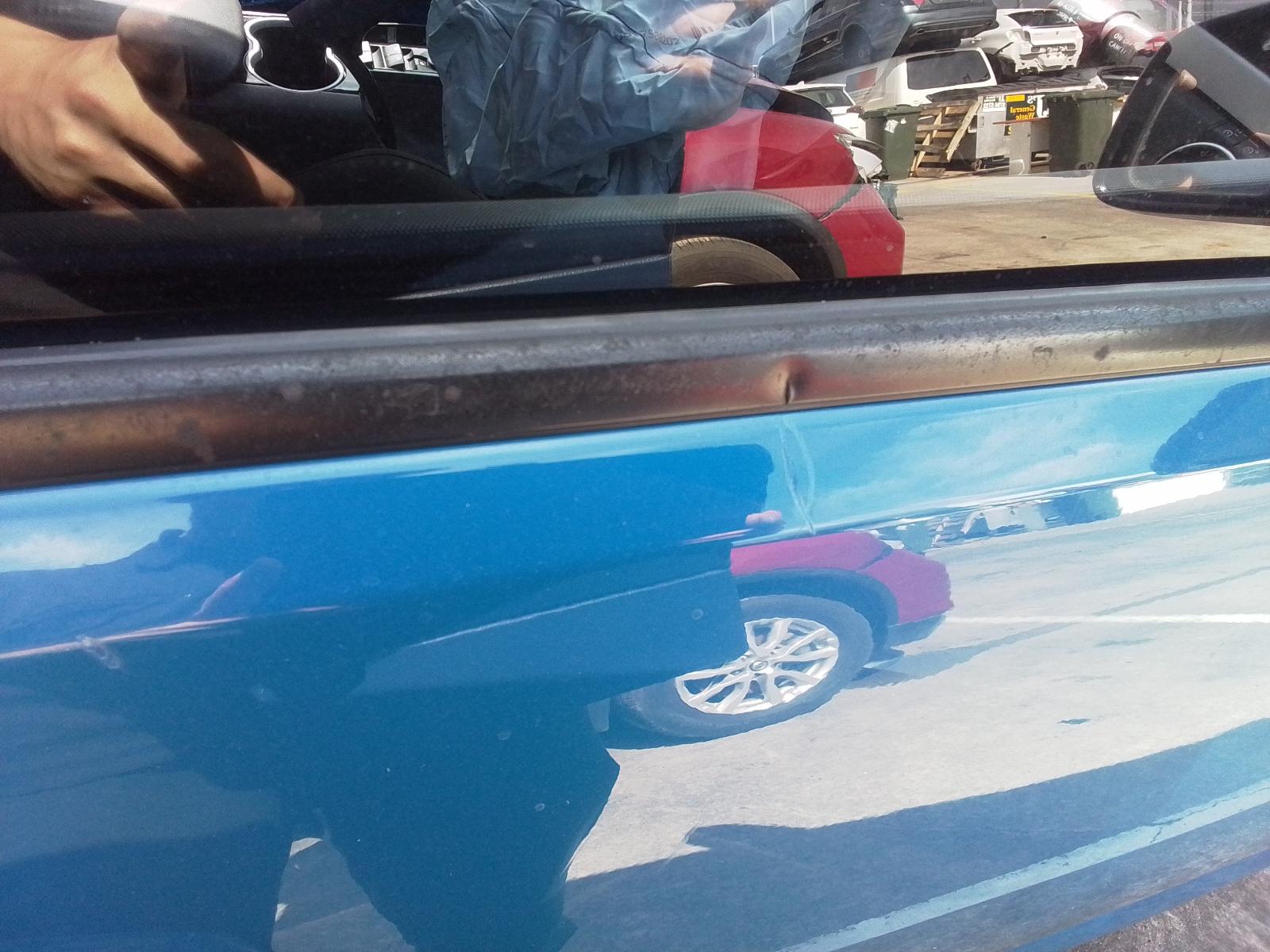 Side Step/Skirt Commodore Holden 2012