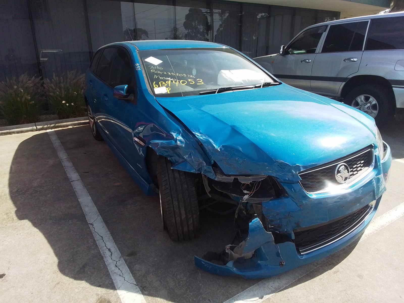 Side Step/Skirt Commodore Holden 2012