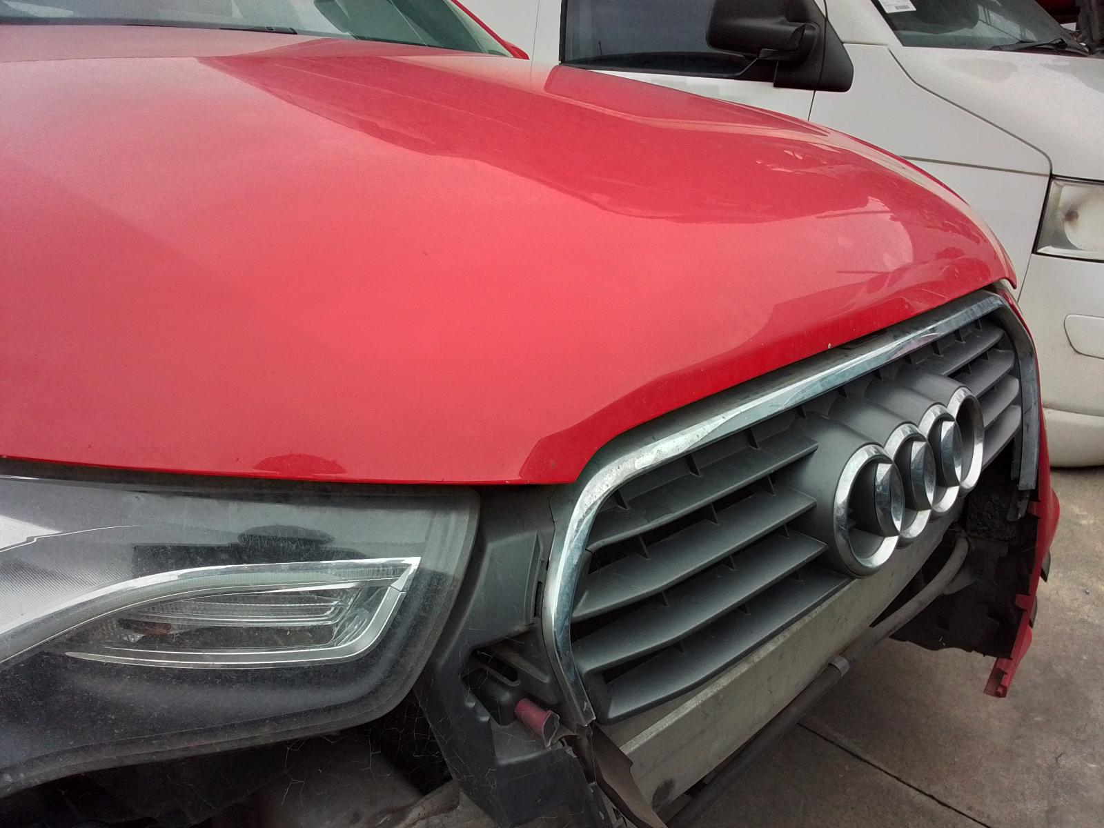Left Guard A1 Audi 2013